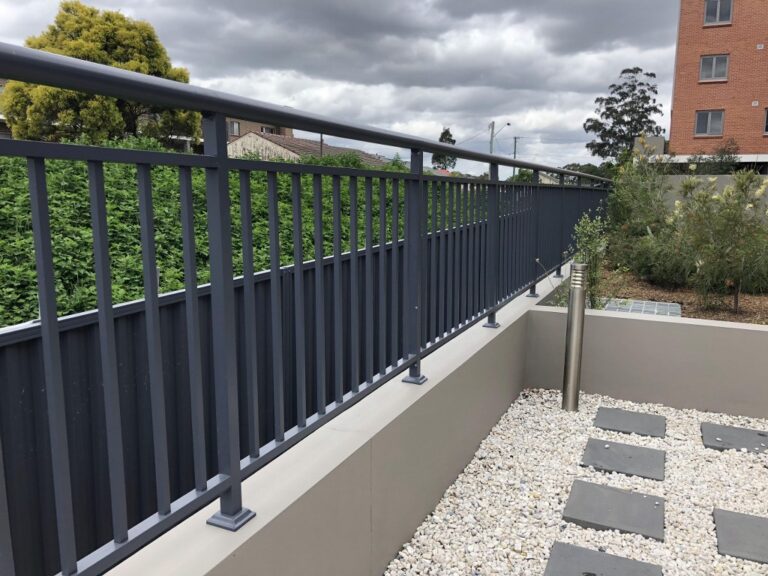Aluminium vertical balustrades | ARM BALUSTRADE PTY LTD